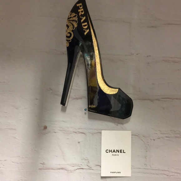 designer Collection | Accessories | Wall Prada Shoe Art Decor Plaque ...